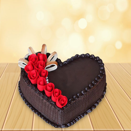 Heart Shaped Chocolate Cake from Five Star Bakery – Celebratebigday.com